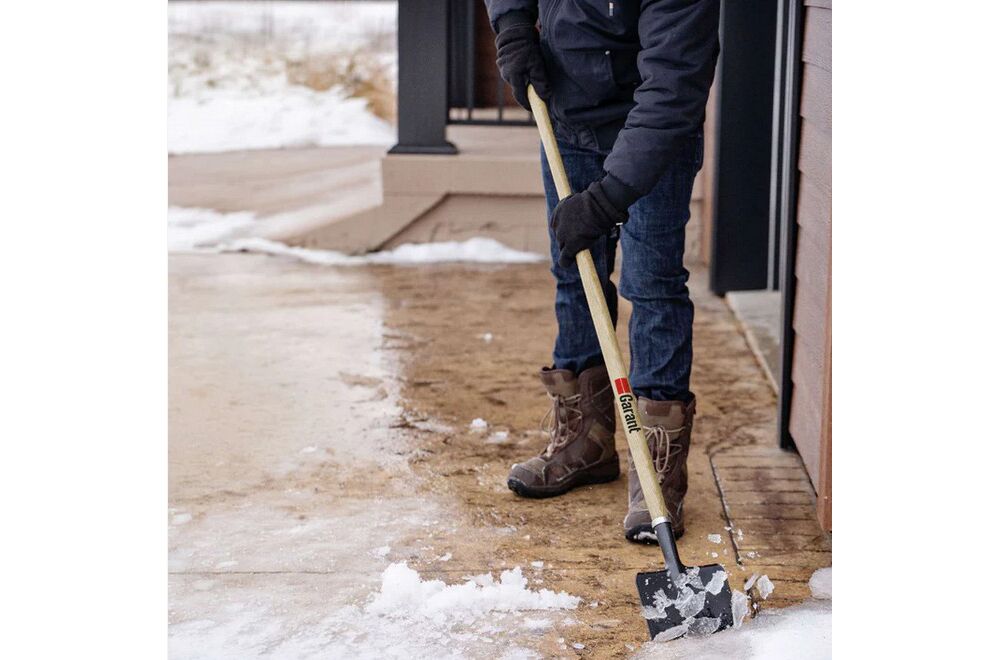 Garant Nordic 7" Driveway Ice Scraper - J&H Builder's Warehouse